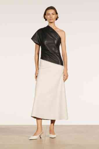 La Nouvelle Robe Asymétrique Chic de Zara - Nathanya La Nouvelle Robe Asymétrique Chic de Zara - Nathanya